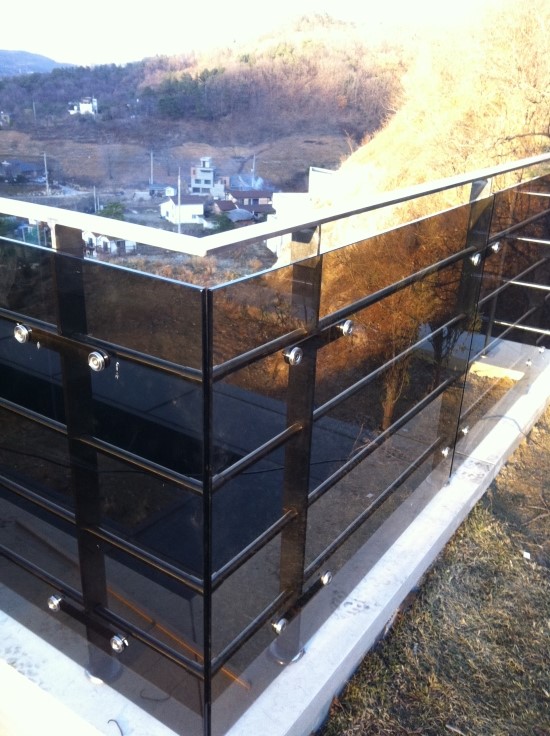 계단난간 핸드레일 유리난간 강화유리난간 난간대 계단공사 옥상난간 계단핸드레일 시공 네이버 블로그