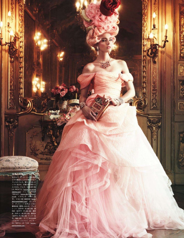 VOGUE Japan October 2012 | Vogue japan, Rococo fashion, Glamour